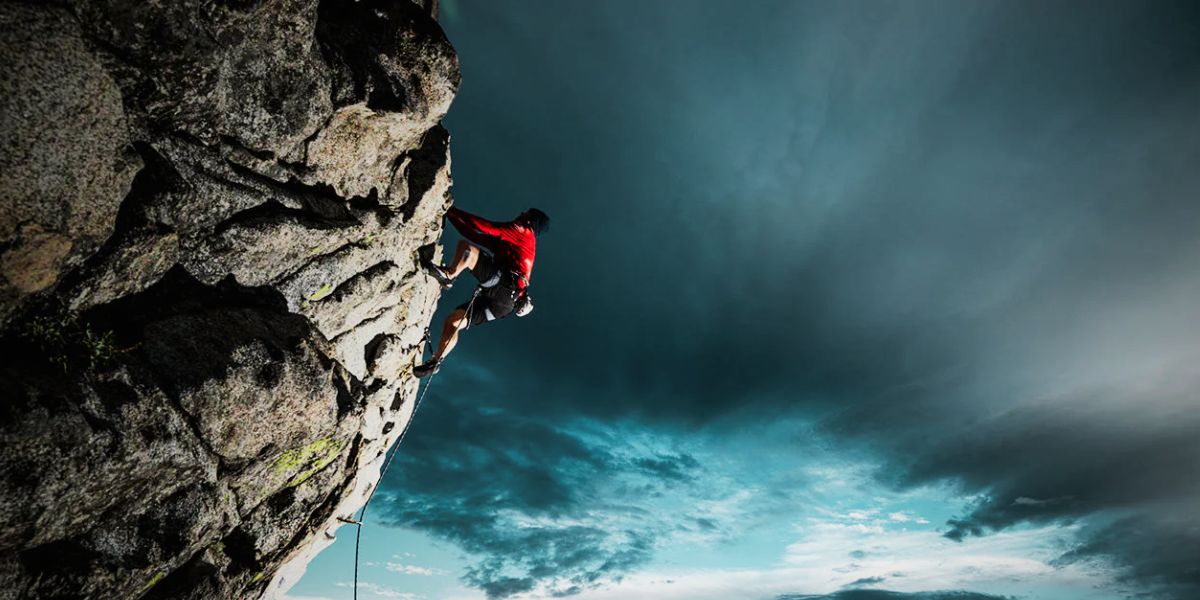The Top 10 Rock Climbing Destinations Around the World - mintyread.com